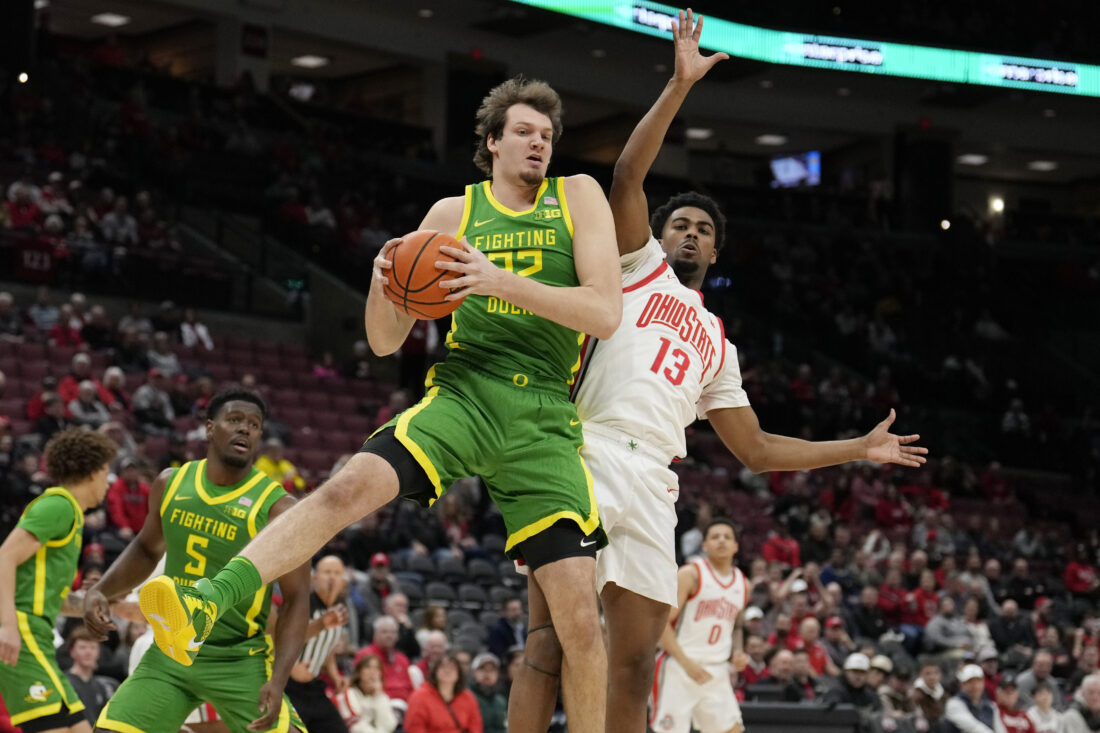 Jackson Shelstad and Nate Bittle help No. 15 Oregon beat Ohio State 73 ...